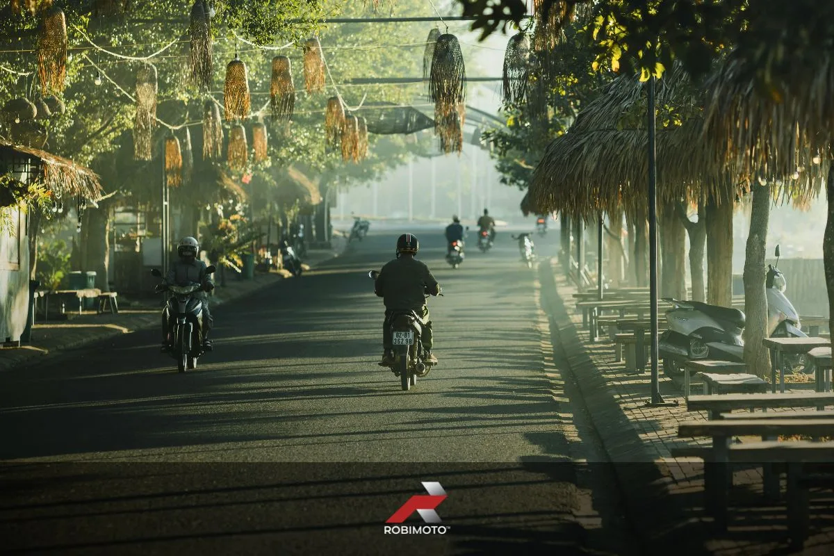 Is Daily Motorcycle Riding Really Cheaper in the Philippines? — RobiMoto